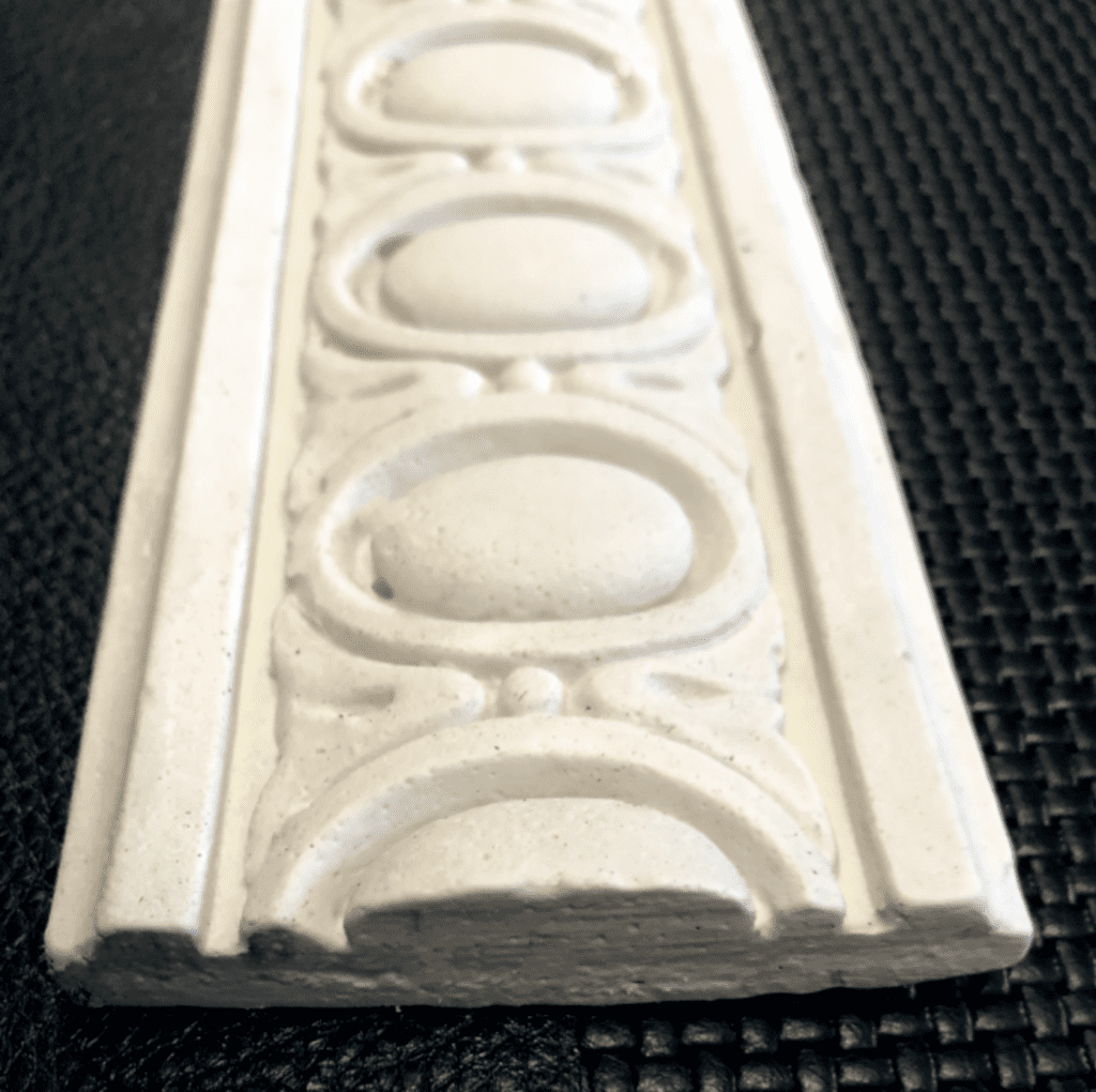Egg detail – Column & Crown